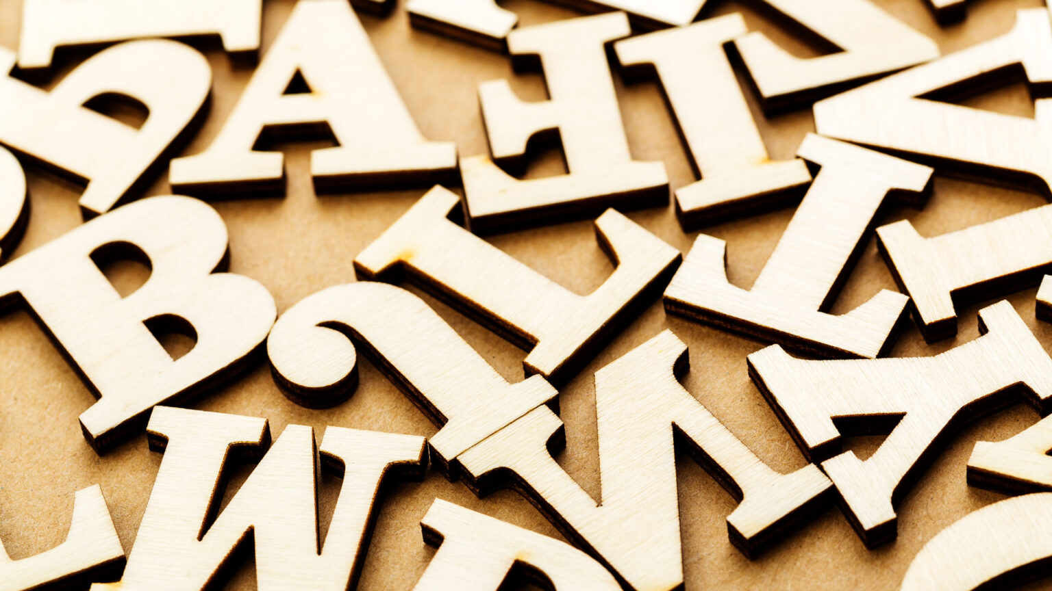 Primera persona del presente en singular roer y otros verbos raros